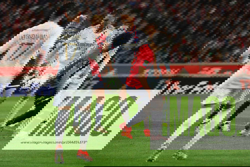 Nemanja MATIC (Lyon) lors du match LOSC Lille vs Olympique Lyonnais ...