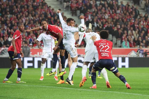 Attaque de Lyon lors du match LOSC Lille vs Olympique Lyonnais, Ligue 1 ...