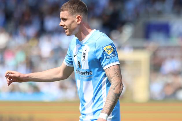 16 Max Reinthaler 1860 Portraet, Portrait, Gestures, gestures Football ...