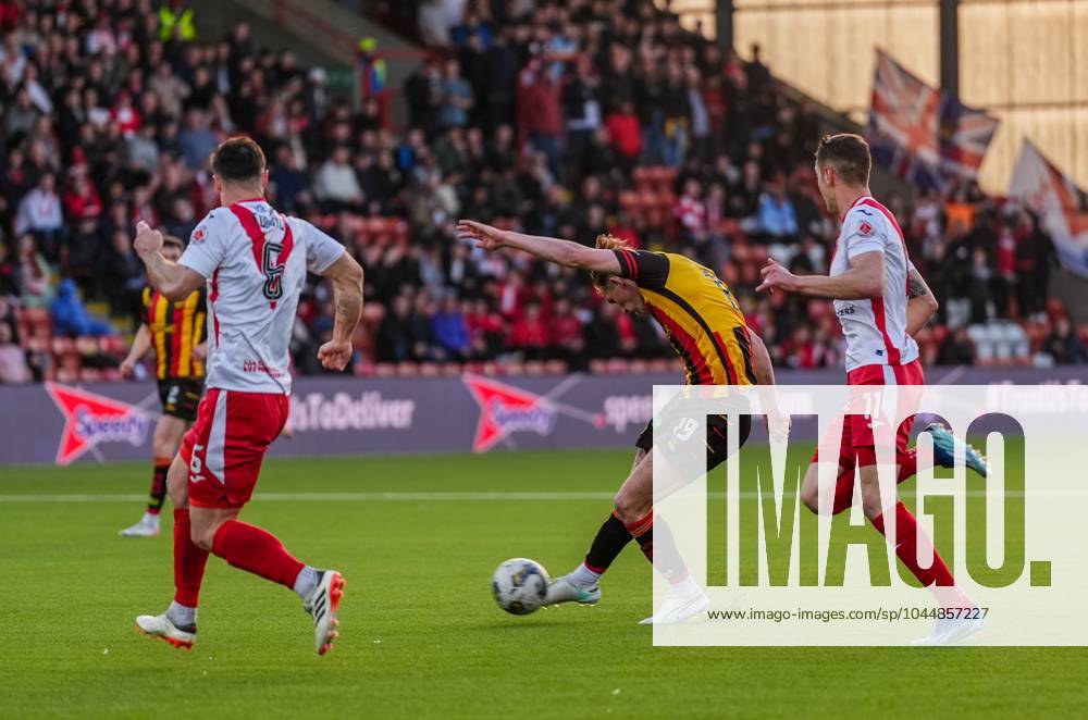 Luke McBeth of Partick Thistle scores to tie the game 1-1 ...