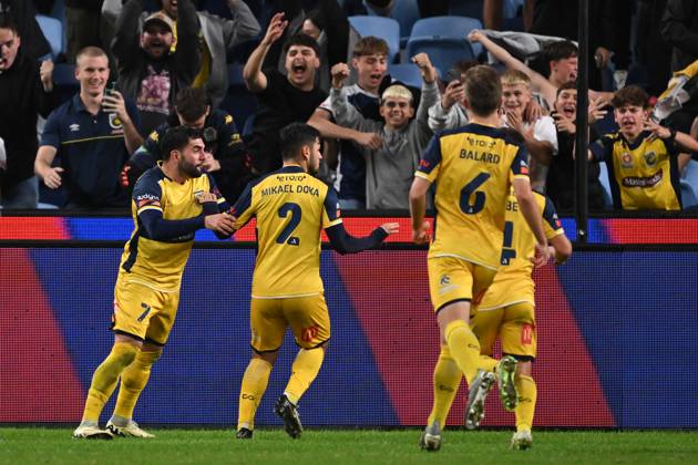ALEAGUE SYDNEY MARINERS, The Mariners celebrates Mikael Doka?s goal ...