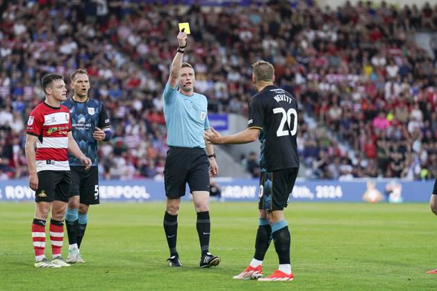 Doncaster Rovers FC v Crewe Alexandra FC Doncaster fans with flags ...