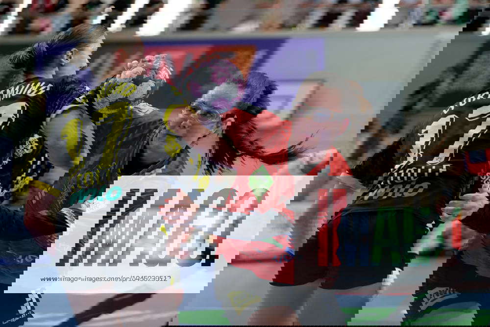 Alicia Stolle BVB, 17 , Edita Nukovic Halle, 5 , SV Union Halle ...