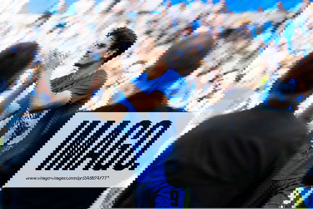 Farewell Igor Matanovic Karlsruher SC, 09 , positive emotions GER ...