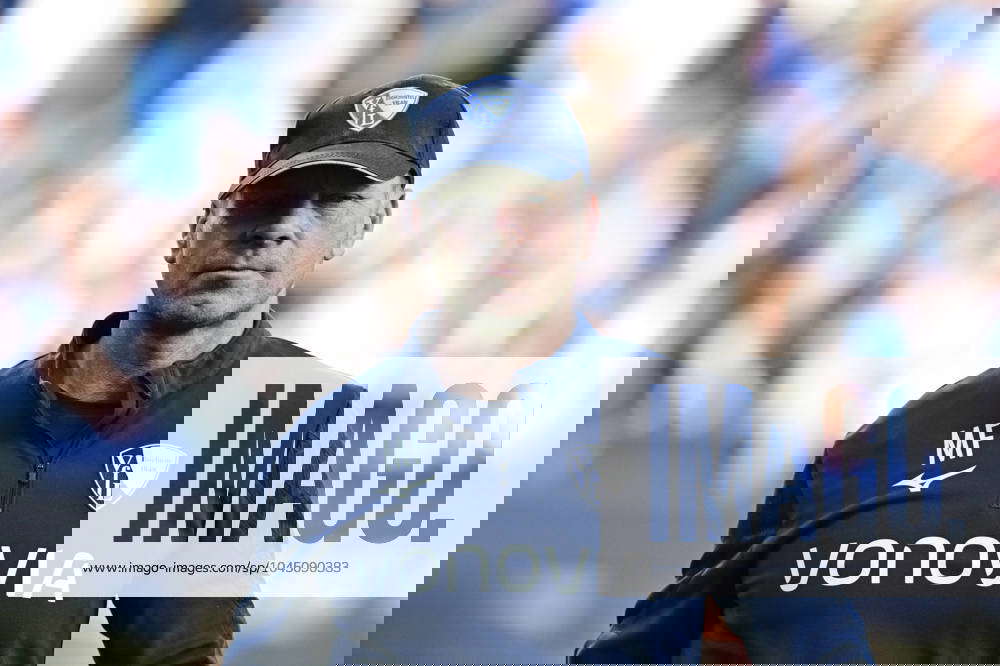 Markus Feldhoff Co Trainer VfL Bochum , VfL Bochum vs Bayer 04 ...