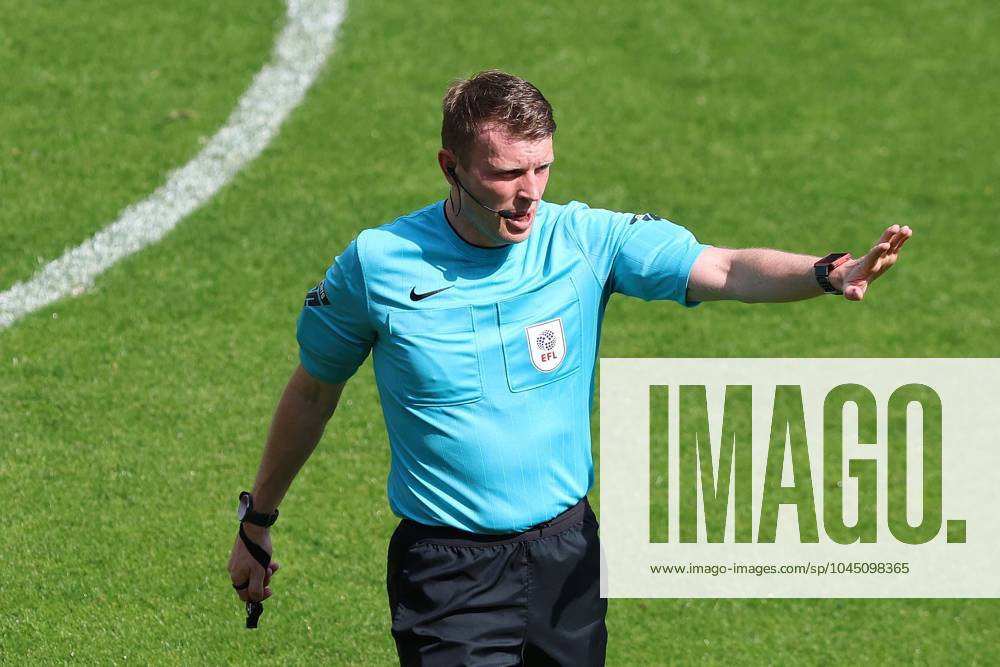 Referee Samuel Barrott West Bromwich Albion v Southampton, EFL Sky Bet ...