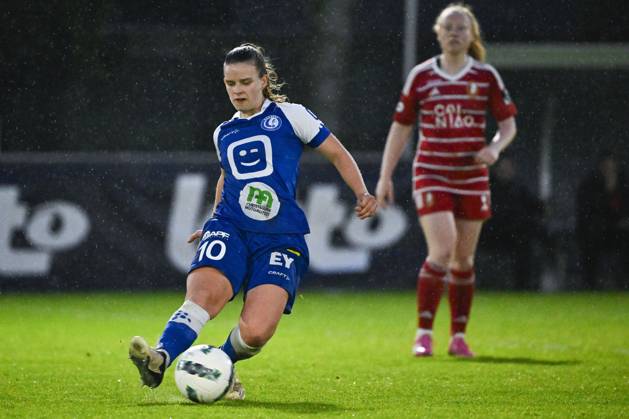 Kaa Gent Ladies s Karlijn Helsen pictured in action during a soccer ...