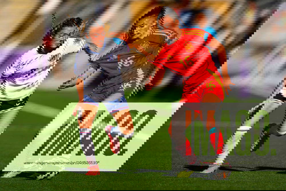 240518 Erica Parkinson of England and Clara Serrajordi of Spain during ...