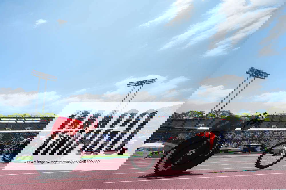 KOBE, Liu Panpan of China competes during Women s 100m T34 Round 1 at ...