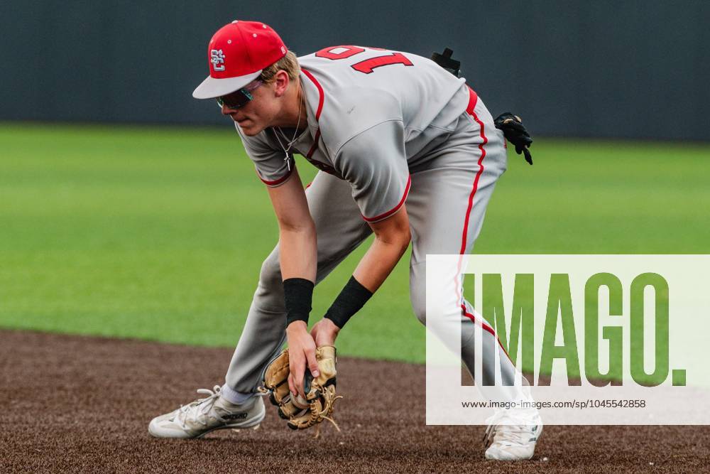 Syndication: Times Reporter St. Clarisville s Brody Saunders fields a ...