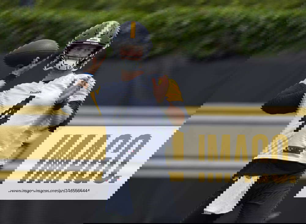 Pittsburgh, Pennsylvania, USA: : Kyle Allen 4 during the Pittsburgh ...