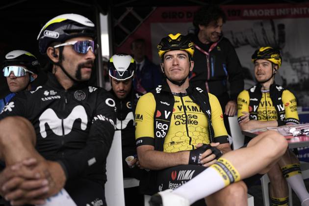 Gaviria Rendon Fernando and Milan Jonathan cyclamen jersey, during the ...