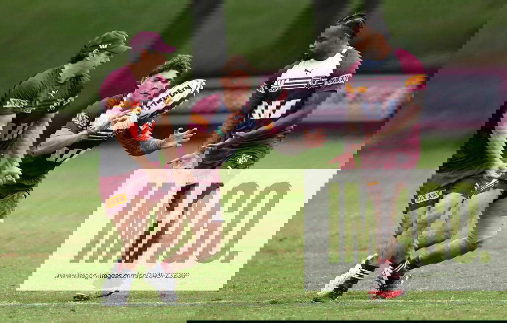 QLD MAROONS TRAINING SESSION, Maroons coach Billy Slater (left), Reece ...