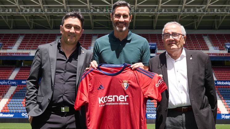 Presentation of Vicente Moreno as the new coach of Club Atletico ...