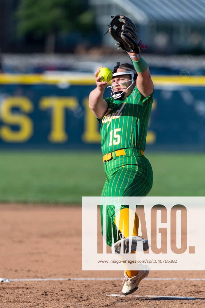 Syndication: Evansville Courier and Press Floyd Centrals Emmy Miller ...