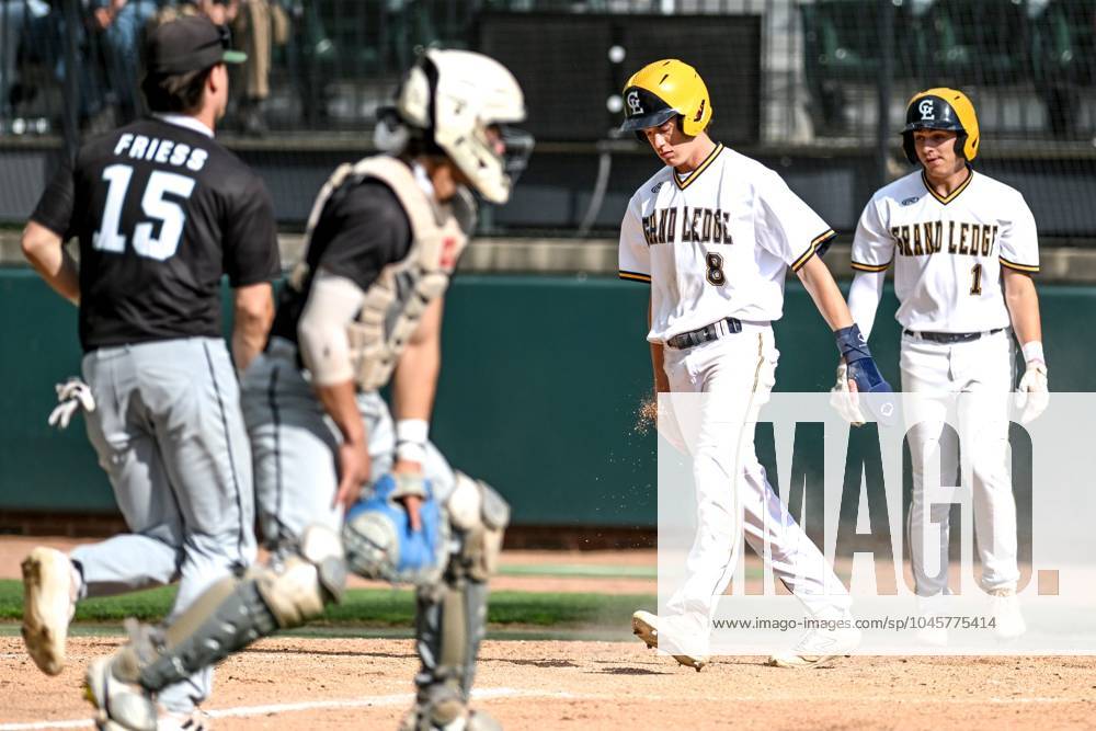 Syndication: Lansing State Journal Grand Ledge s Drew Buckland, left ...
