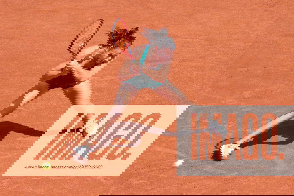 Emma Navarro, USA, during fourth round of 2024 French Open at Roland ...