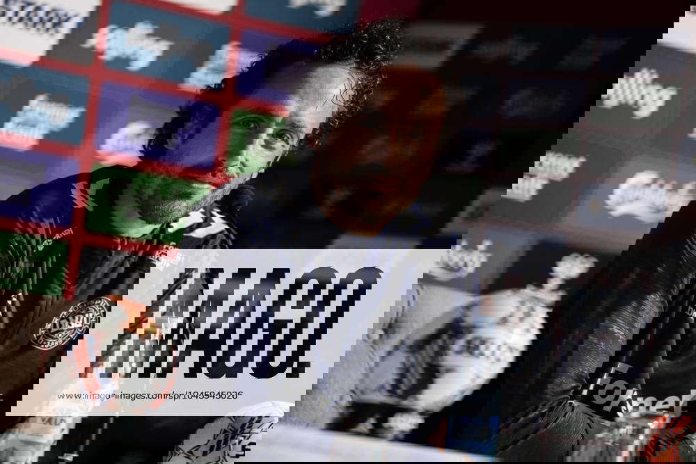 Thomas Delaney during the press conference with the national football ...