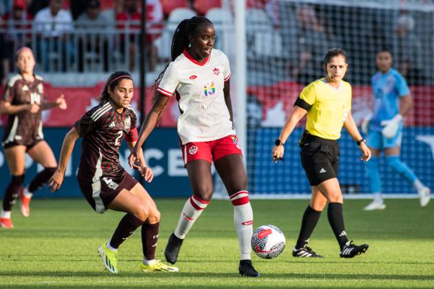 June 4, 2024, Toronto, Ontario, Canada: Simi Awujo 13 (R) of Canada and ...