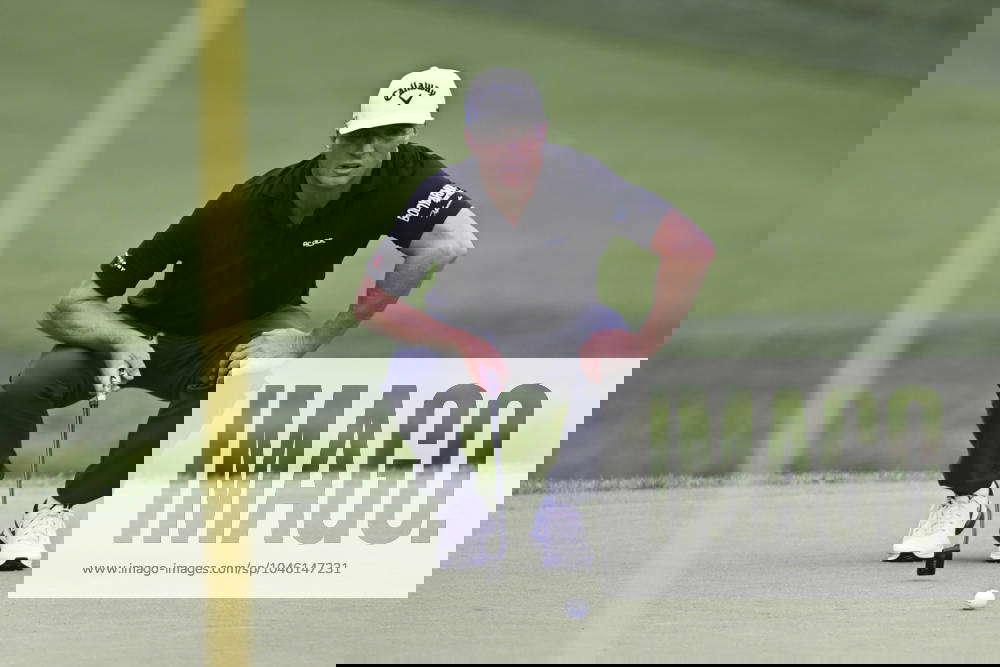 : Alex Noren putts on the 9th hole in the third round at the Memorial ...