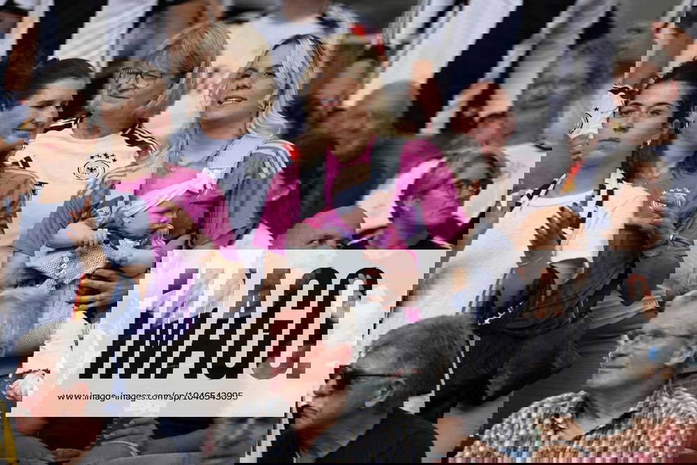 Sina Gross, wife of Pascal Gross, Pascal Gross, with daughter 19 06 ...