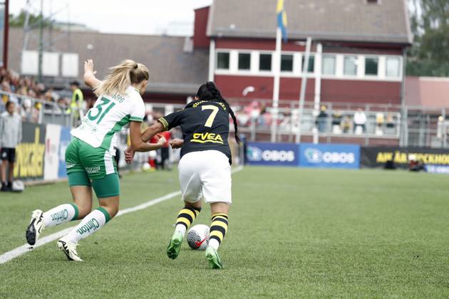 STOCKHOLM, SWEDEN 20240504 Hammarbys Smilla Holmberg and Djurgardens ...