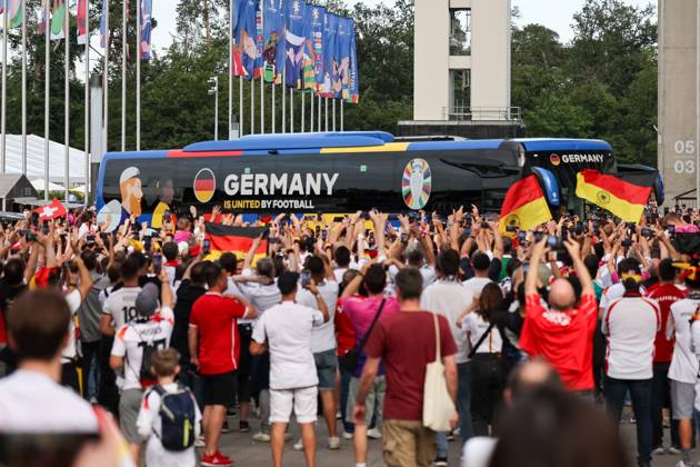 Germany fan, soccer, team bus, Germany, national team, arrival ...