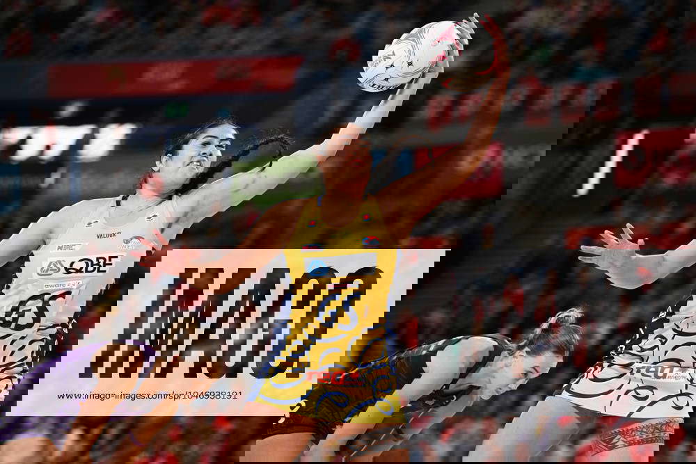 SUPER NETBALL SWIFTS FIREBIRDS, Uneeq Palavi of the Swifts during the ...