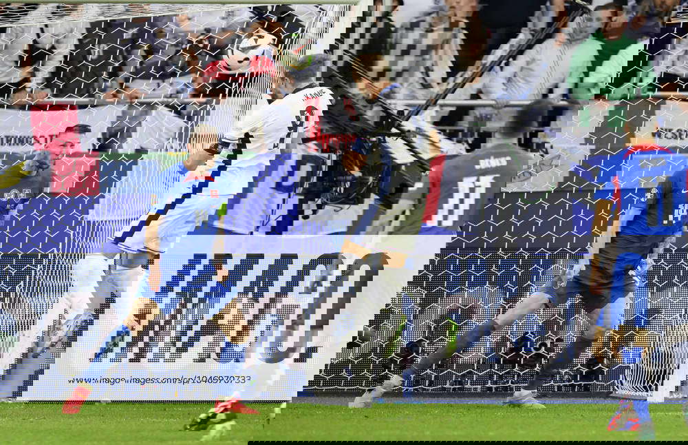 KANE Harry r ENG scores the goal for 2 1, against Milan SKRINIAR SVK ...