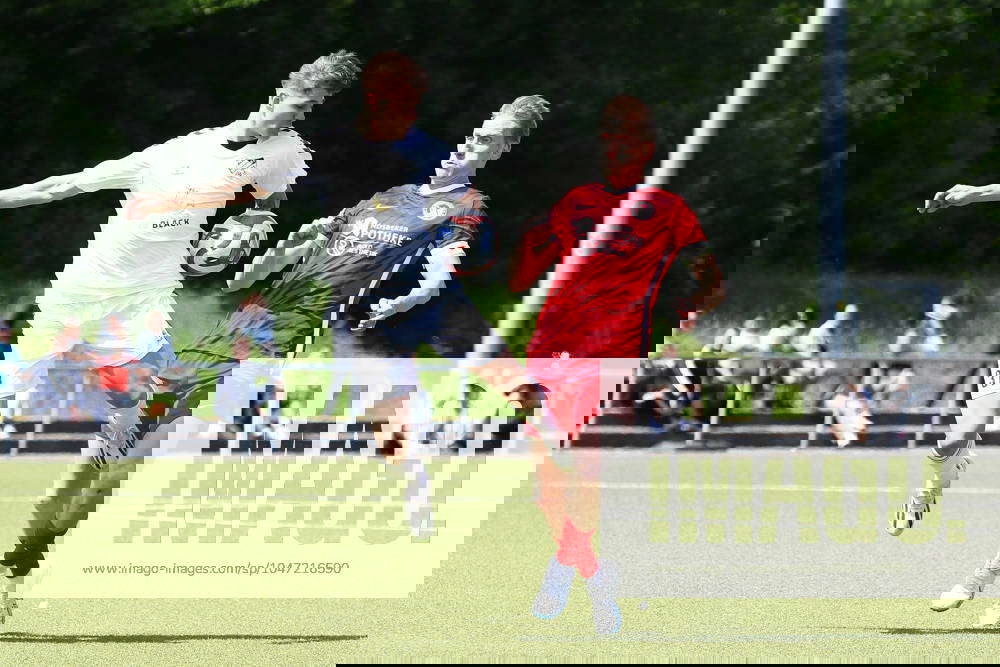 3 Steven Lindener SC Vorwärts Wacker 04 Billstedt, 37 Melvin Berkemer ...