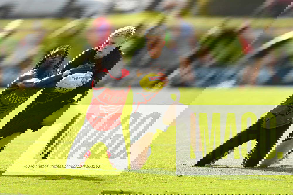 AFL BOMBERS TRAINING, Laumon Lual of Essendon (left) and Nate Caddy of ...