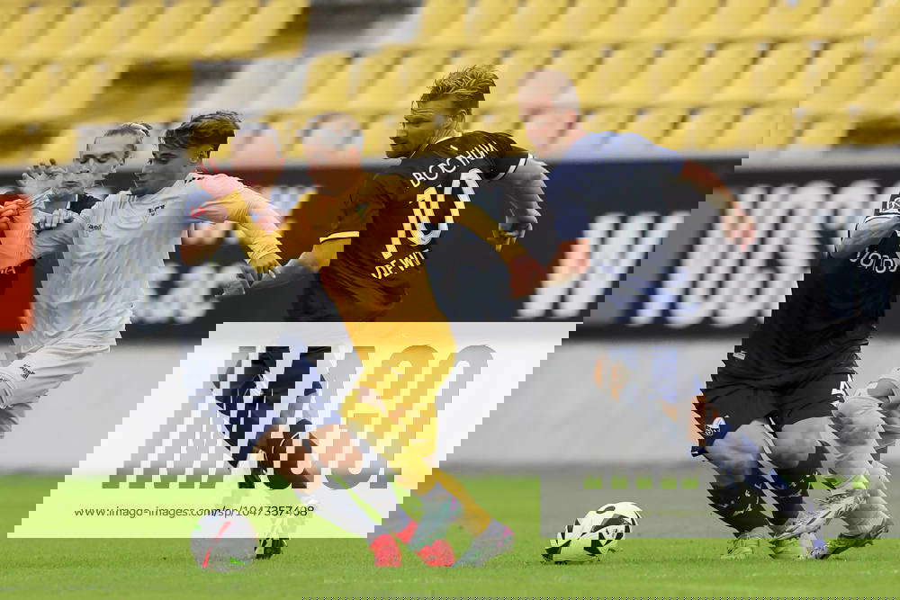 Noah Loosli VfL Bochum , Ismail Harnafi Alemannia Aachen and Dani de ...