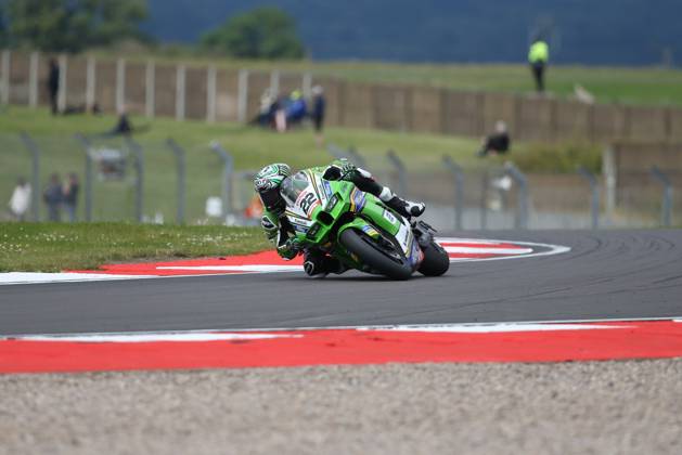 22 United Kingdom,Alex Lowes,Kawasaki,Kawasaki Racing during practice ...