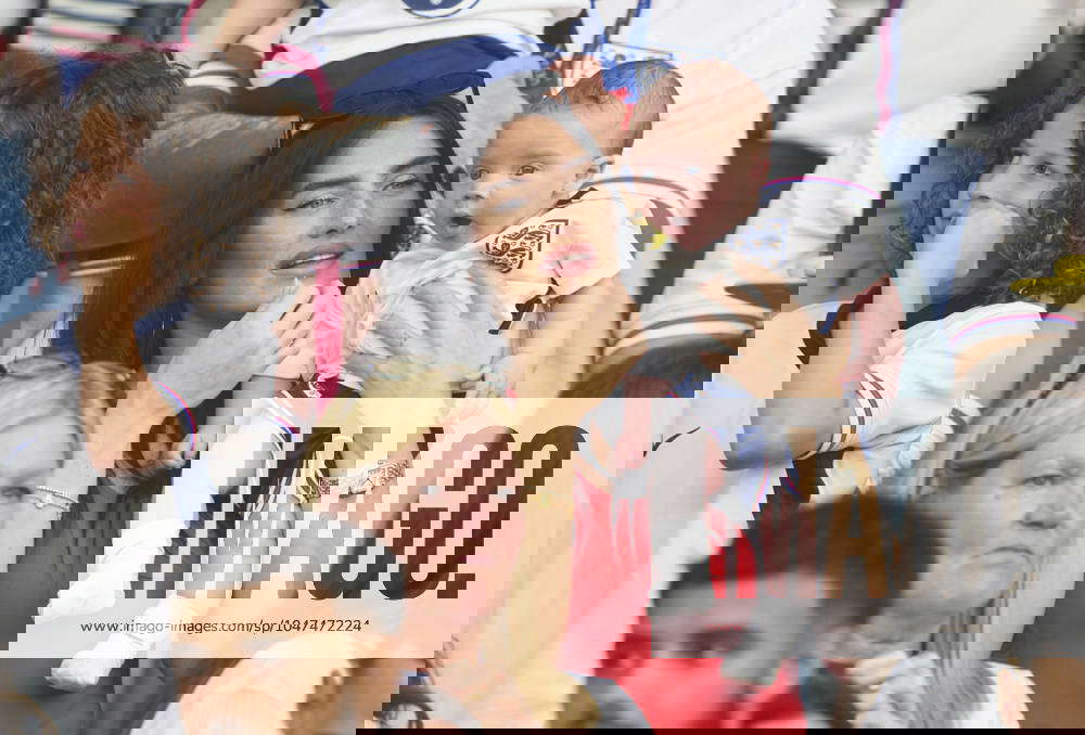 Annie Kilner, girlfriend of Kyle WALKER, England 2 with baby Rezon in ...