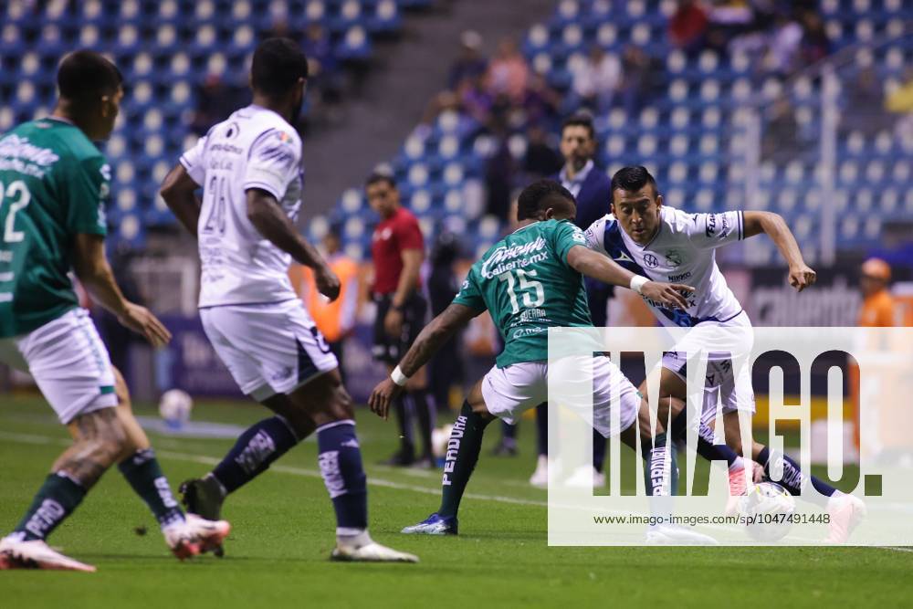 Liga BBVA MX Apertura 2024 Puebla vs Leon Edgar Guerra (L) of Leon ...