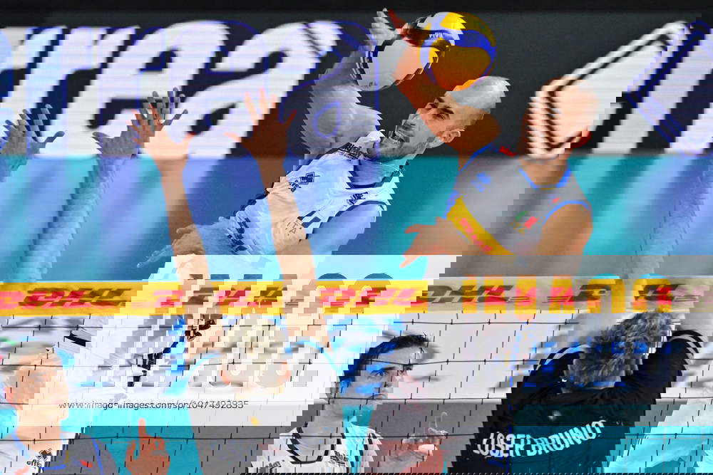 Florence: Gianluca Galassi of Italy during Test Match - Italy vs ...