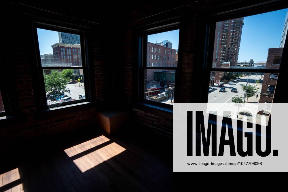 Syndication: The Des Moines Register The view from the third-floor ...