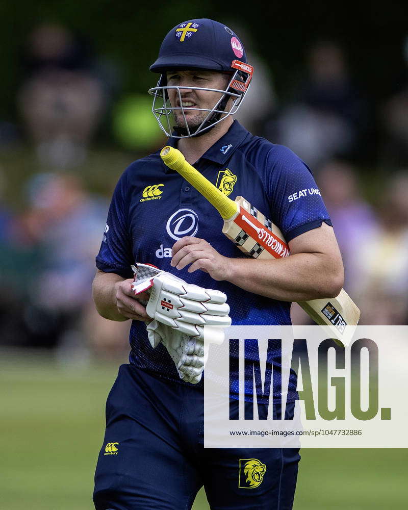 Lancashire v Durham County Cricket Club - Metro Bank One Day Cup Alex ...