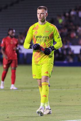 Carson, California, USA: Goalkeeper, Karl Hein 31 of Arsenal FC ...