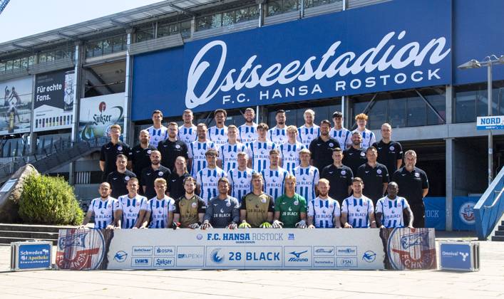 FC Hansa Rostock, 3 Liga, Potraittermin 2024 25, team photo, top row ...
