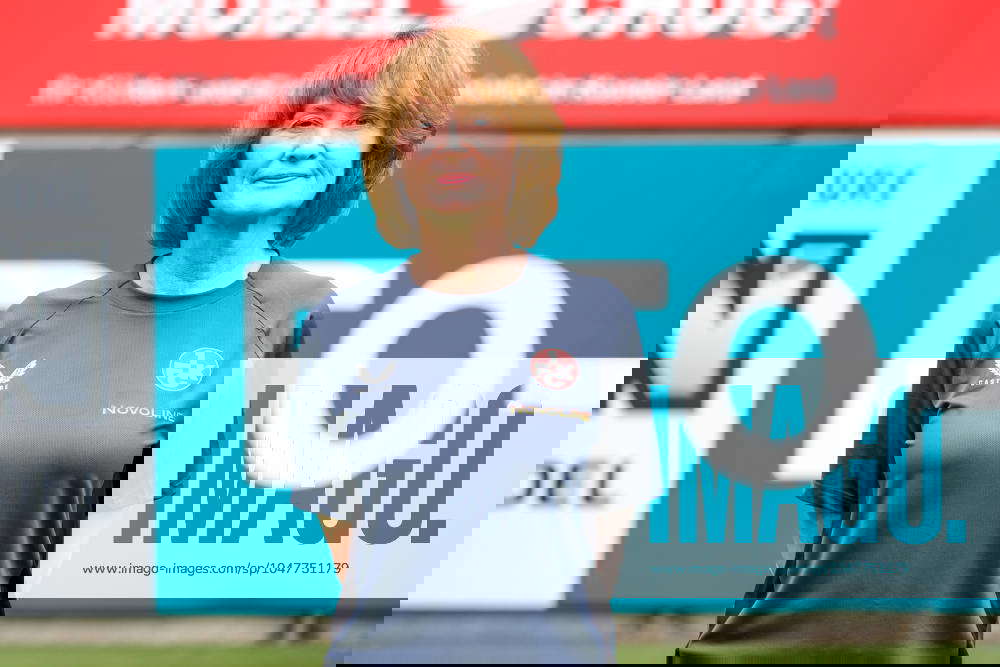 Dr Claudia Thaler 1 FC Kaiserslautern, team doctor , GER, 1 FC ...
