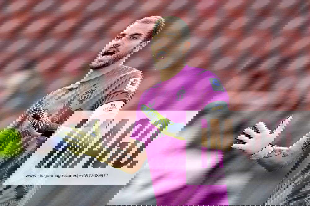 Goalkeeper Yanick Brecher, FCZ, FC Zurich Shelbourne FC, Qualification ...