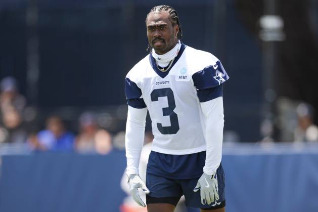 OXNARD, CA - JULY 25: Dallas Cowboys wide receiver Brandin Cooks runs ...