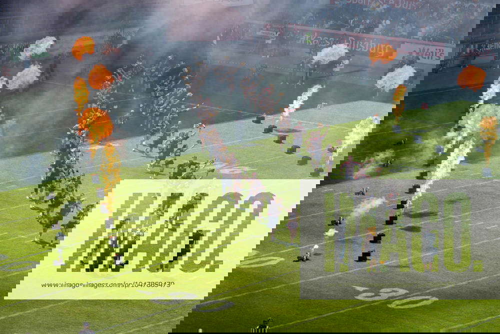 Accompanied by a big pyro show, the Pyromaniacs, the cheerleaders of ...