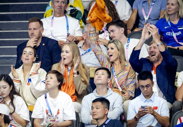 PARIS - Princess Alexia, Princess Amalia, Queen Maxima, and King Willem ...
