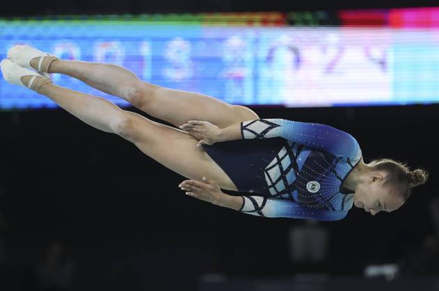 Viyaleta Bardzilouskaya performs her exercise in the women s trampoline ...
