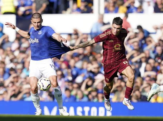 Liverpool, England, 20th August 2022. Vitaliy Mykolenko of Everton (L ...