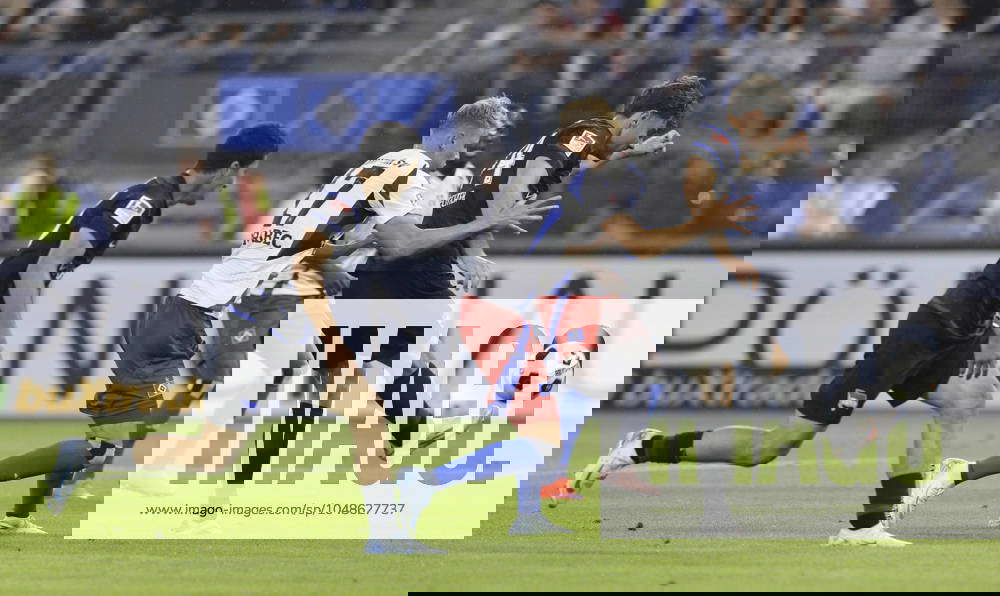 Photo Adam KARABEC HSV vs Linus Gechter Hertha , right Football 2 Liga ...