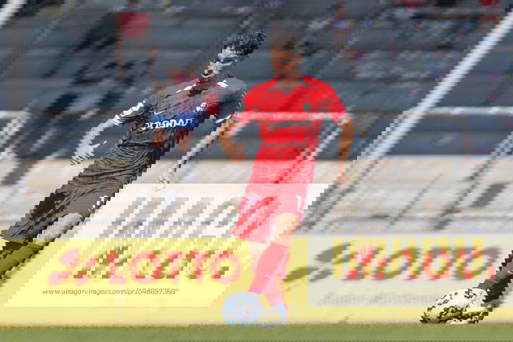David Schopper SC Freiburg II, 17 on the ball , Soccer, Regionalliga ...