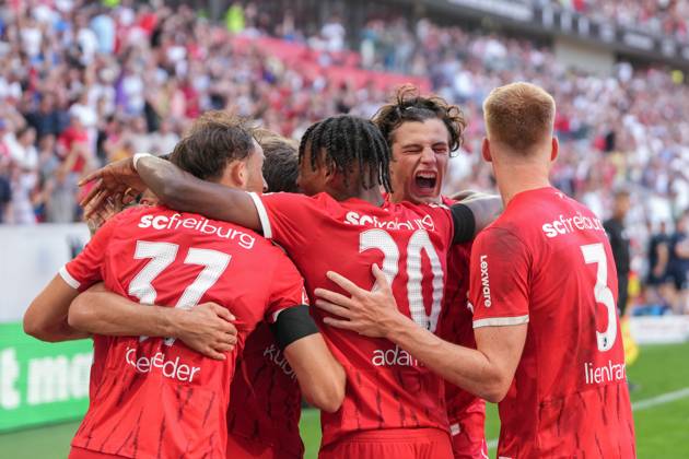 Max Rosenfelder SC Freiburg, 37 , Merlin Roehl SC Freiburg, 34 and ...